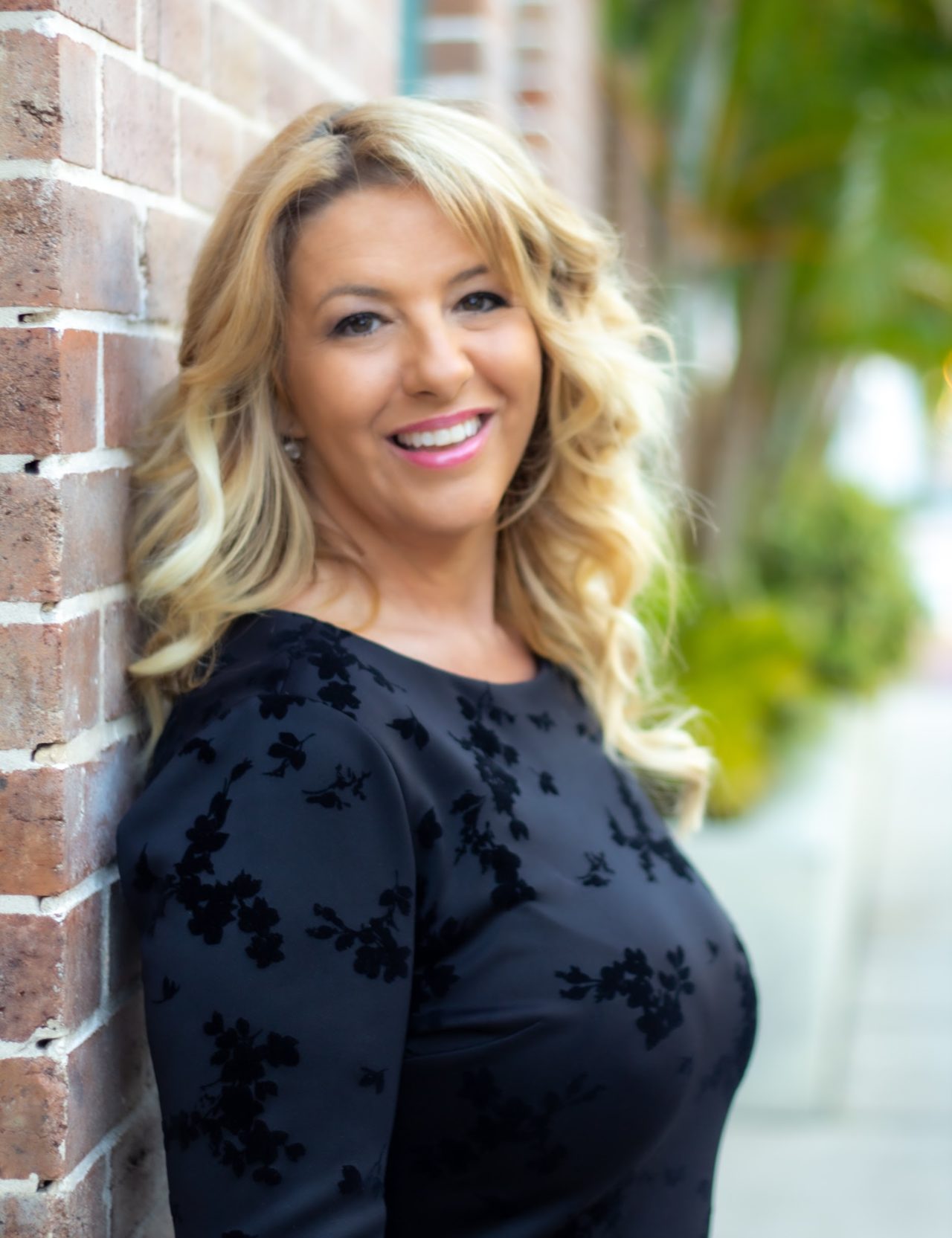 25 Coaches and Masterminds to KNOW and Support