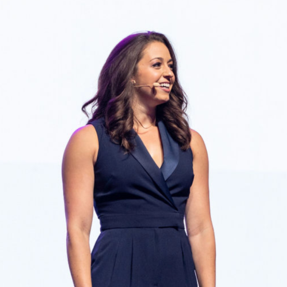 25 Coaches and Masterminds to KNOW and Support